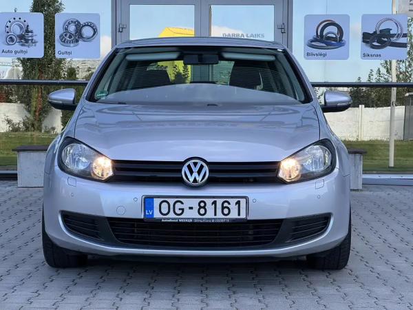 Pelēks Volkswagen Golf 2009 Jēkabpils, ar dzinēja tilpumu 2.00 L un nobraukumu 261 tūkst. km par 5900 €, foto 4 vietnē AUTOMOTO.COM.LV