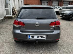 Grey Volkswagen Golf 2009 in Daugavpils, with an engine capacity of 2.00 L and mileage of 396 thousand km for 3200 €, photo 6 on AUTOMOTO.COM.LV