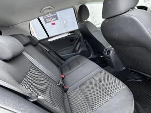 Grey Volkswagen Golf 2009 in Daugavpils, with an engine capacity of 2.00 L and mileage of 396 thousand km for 3200 €, photo 13 on AUTOMOTO.COM.LV