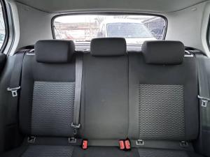 Grey Volkswagen Golf 2009 in Daugavpils, with an engine capacity of 2.00 L and mileage of 396 thousand km for 3200 €, photo 19 on AUTOMOTO.COM.LV