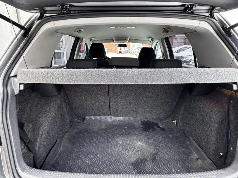 Grey Volkswagen Golf 2009 in Daugavpils, with an engine capacity of 2.00 L and mileage of 396 thousand km for 3200 €, photo 20 on AUTOMOTO.COM.LV
