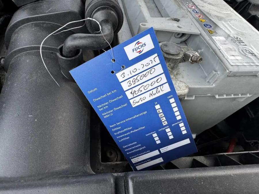 Grey Volkswagen Golf 2009 in Daugavpils, with an engine capacity of 2.00 L and mileage of 396 thousand km for 3200 €, photo 22 on AUTOMOTO.COM.LV