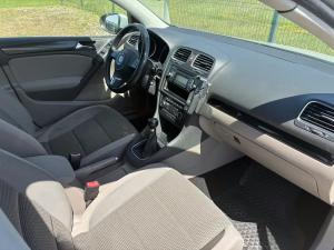 Pelēks Volkswagen Golf 2009 Saldus, ar dzinēja tilpumu 2.00 L un nobraukumu 241 tūkst. km par 5400 €, foto 13 vietnē AUTOMOTO.COM.LV