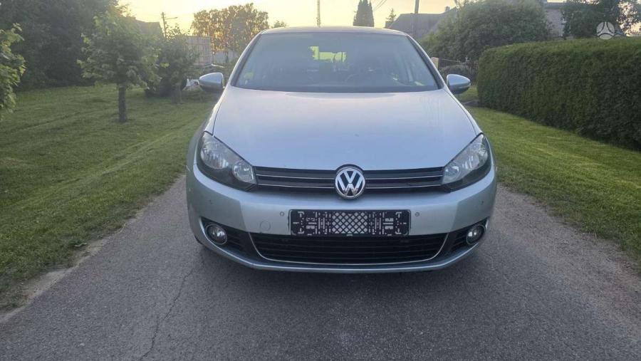 Pelēks Volkswagen Golf 2009 Kauņa, ar dzinēja tilpumu 1.97 L un nobraukumu 270 tūkst. km par 3750 €, foto 4 vietnē AUTOMOTO.COM.LV