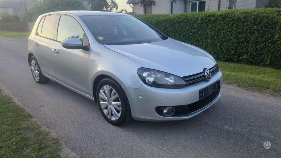 Pelēks Volkswagen Golf 2009 Kauņa, ar dzinēja tilpumu 1.97 L un nobraukumu 270 tūkst. km par 3750 €, foto 5 vietnē AUTOMOTO.COM.LV