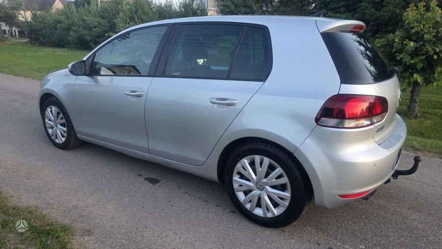Pelēks Volkswagen Golf 2009 Kauņa, ar dzinēja tilpumu 1.97 L un nobraukumu 270 tūkst. km par 3750 €, foto 8 vietnē AUTOMOTO.COM.LV