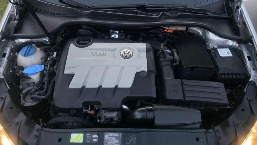 Pelēks Volkswagen Golf 2009 Kauņa, ar dzinēja tilpumu 1.97 L un nobraukumu 270 tūkst. km par 3750 €, foto 19 vietnē AUTOMOTO.COM.LV