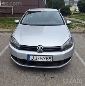 Grey Volkswagen Golf 2009 in Riga, with an engine capacity of 1.60 L and mileage of 226 thousand km for 3200 €, photo 4 on AUTOMOTO.COM.LV