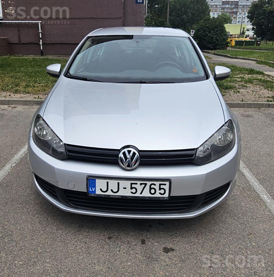 Grey Volkswagen Golf 2009 in Riga, with an engine capacity of 1.60 L and mileage of 226 thousand km for 3200 €, photo 4 on AUTOMOTO.COM.LV