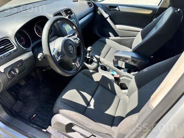 Pelēks Volkswagen Golf 2009 Rīga, ar dzinēja tilpumu 1.60 L un nobraukumu 231 tūkst. km par 3000 €, foto 7 vietnē AUTOMOTO.COM.LV