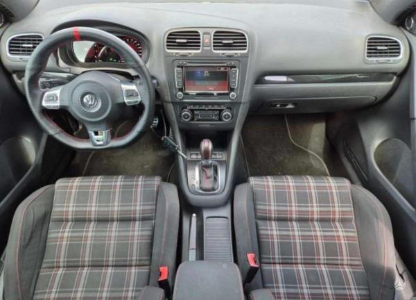 Grey Volkswagen Golf 2009 in Kaunas, with an engine capacity of 1.98 L and mileage of 217 thousand km for 8150 €, photo 5 on AUTOMOTO.COM.LV