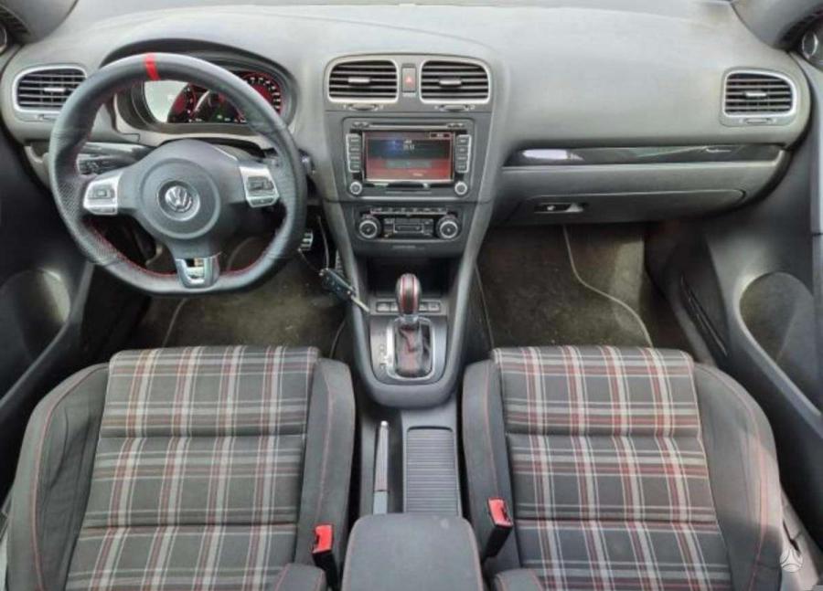Grey Volkswagen Golf 2009 in Kaunas, with an engine capacity of 1.98 L and mileage of 217 thousand km for 8150 €, photo 6 on AUTOMOTO.COM.LV