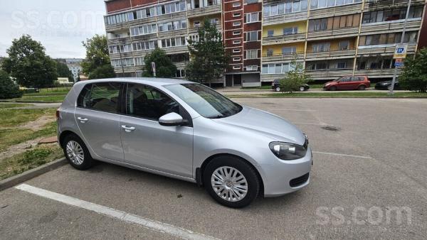 Pelēks Volkswagen Golf 2009 Rīga, ar dzinēja tilpumu 1.60 L un nobraukumu 225 tūkst. km par 2700 €, foto 1 vietnē AUTOMOTO.COM.LV