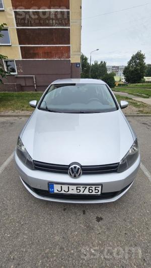 Grey Volkswagen Golf 2009 in Riga, with an engine capacity of 1.60 L and mileage of 225 thousand km for 2700 €, photo 5 on AUTOMOTO.COM.LV