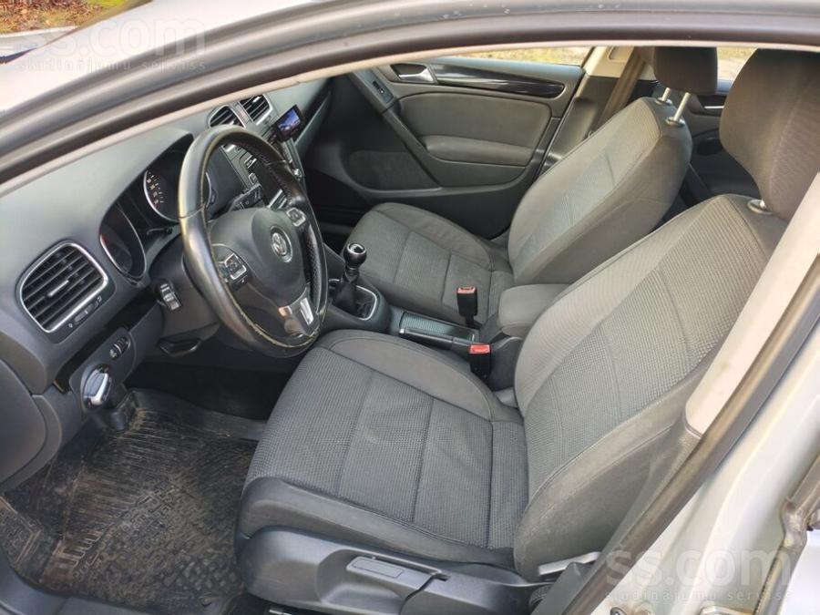 Pelēks Volkswagen Golf 2009 Madona, ar dzinēja tilpumu 2.00 L un nobraukumu 336 tūkst. km par 1550 €, foto 11 vietnē AUTOMOTO.COM.LV