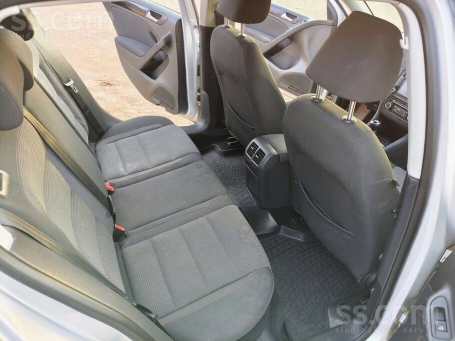 Pelēks Volkswagen Golf 2009 Madona, ar dzinēja tilpumu 2.00 L un nobraukumu 336 tūkst. km par 1550 €, foto 12 vietnē AUTOMOTO.COM.LV