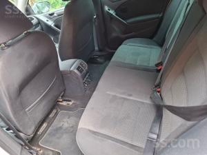 Grey Volkswagen Golf 2009 in Riga, with an engine capacity of 1.90 L and mileage of 344 thousand km for 2400 €, photo 6 on AUTOMOTO.COM.LV