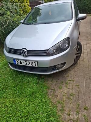 Grey Volkswagen Golf 2009 in Riga, with an engine capacity of 1.90 L and mileage of 344 thousand km for 2400 €, photo 9 on AUTOMOTO.COM.LV