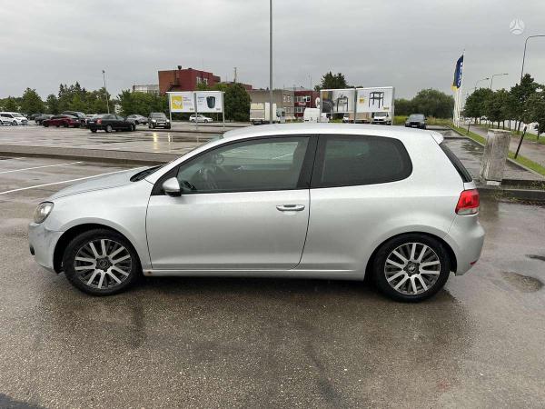 Серый Фольксваген Гольф 2009 в Клайпеда, объемом двигателя 1.39 л и пробегом 249 тыс. км за 1650 €, фото 8 на AUTOMOTO.COM.LV