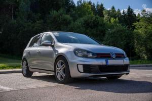 Pelēks Volkswagen Golf 2009 Viļņa, ar dzinēja tilpumu 1.97 L un nobraukumu 328 tūkst. km par 4100 €, foto  vietnē AUTOMOTO.COM.LV
