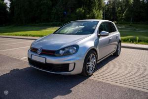 Grey Volkswagen Golf 2009 in Vilnius, with an engine capacity of 1.97 L and mileage of 328 thousand km for 4100 €, photo 5 on AUTOMOTO.COM.LV