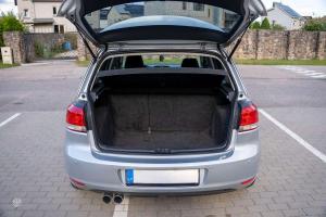 Grey Volkswagen Golf 2009 in Vilnius, with an engine capacity of 1.97 L and mileage of 328 thousand km for 4100 €, photo 11 on AUTOMOTO.COM.LV