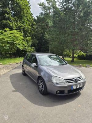 Grey Volkswagen Golf 2009 in Vilnius, with an engine capacity of 1.90 L and mileage of 296 thousand km for 1750 €, photo 4 on AUTOMOTO.COM.LV