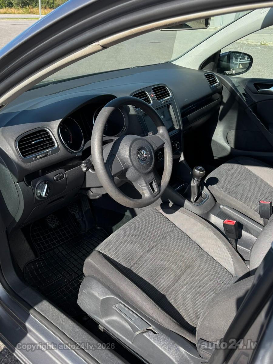 Pelēks Volkswagen Golf 2009 Rapla, ar dzinēja tilpumu 1.40 L un nobraukumu 312 tūkst. km par 4300 €, foto 9 vietnē AUTOMOTO.COM.LV
