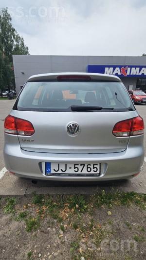Pelēks Volkswagen Golf 2009 Rīga, ar dzinēja tilpumu 1.60 L un nobraukumu 226 tūkst. km par 2400 €, foto 9 vietnē AUTOMOTO.COM.LV