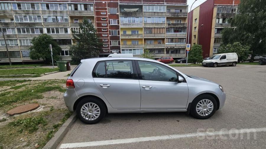 Pelēks Volkswagen Golf 2009 Rīga, ar dzinēja tilpumu 1.60 L un nobraukumu 226 tūkst. km par 2400 €, foto 10 vietnē AUTOMOTO.COM.LV