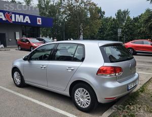 Pelēks Volkswagen Golf 2009 Rīga, ar dzinēja tilpumu 1.60 L un nobraukumu 226 tūkst. km par 2400 €, foto 13 vietnē AUTOMOTO.COM.LV
