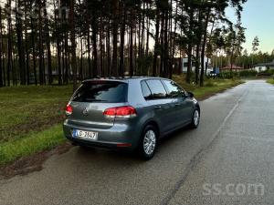 Grey Volkswagen Golf 2009 in Riga, with an engine capacity of 1.40 L and mileage of 70 thousand km for 5500 €, photo 3 on AUTOMOTO.COM.LV