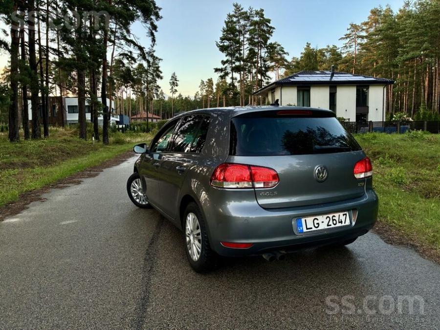 Grey Volkswagen Golf 2009 in Riga, with an engine capacity of 1.40 L and mileage of 70 thousand km for 5500 €, photo 7 on AUTOMOTO.COM.LV