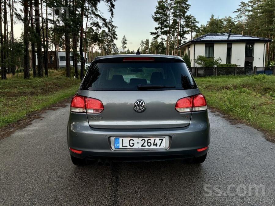 Grey Volkswagen Golf 2009 in Riga, with an engine capacity of 1.40 L and mileage of 70 thousand km for 5500 €, photo 9 on AUTOMOTO.COM.LV