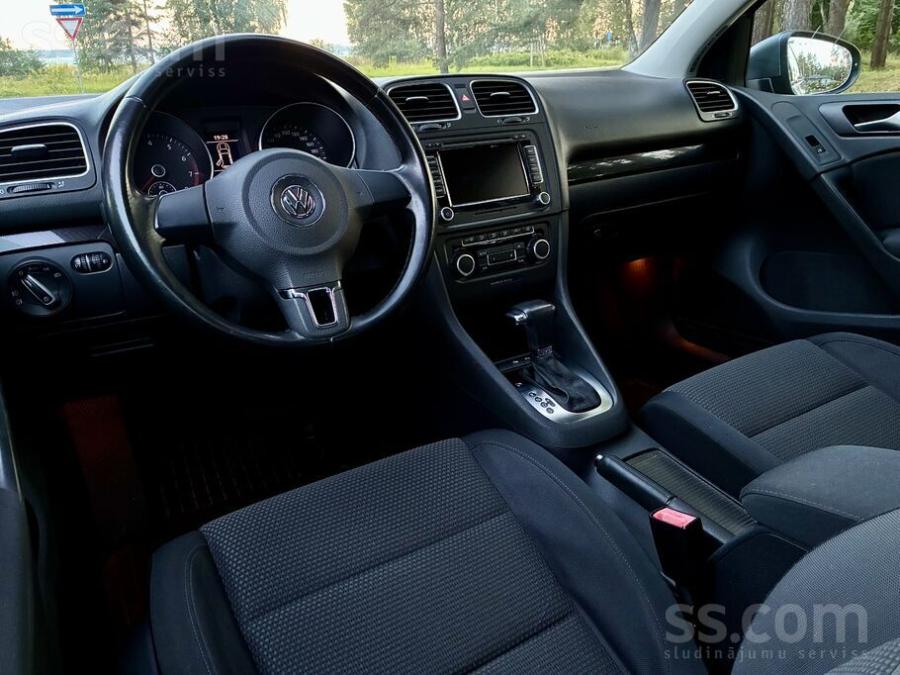 Grey Volkswagen Golf 2009 in Riga, with an engine capacity of 1.40 L and mileage of 70 thousand km for 5500 €, photo 13 on AUTOMOTO.COM.LV