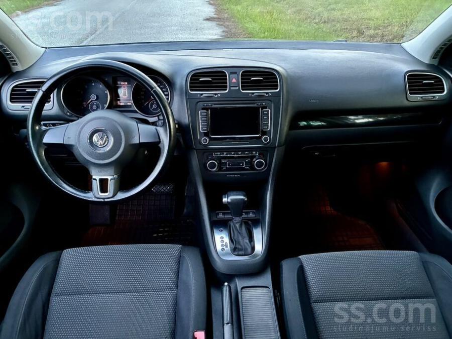 Grey Volkswagen Golf 2009 in Riga, with an engine capacity of 1.40 L and mileage of 70 thousand km for 5500 €, photo 14 on AUTOMOTO.COM.LV