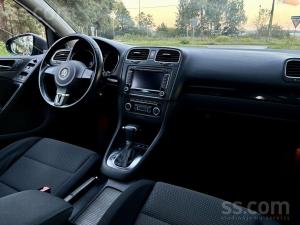 Grey Volkswagen Golf 2009 in Riga, with an engine capacity of 1.40 L and mileage of 70 thousand km for 5500 €, photo 15 on AUTOMOTO.COM.LV