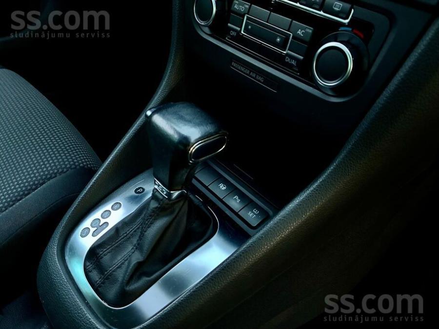 Grey Volkswagen Golf 2009 in Riga, with an engine capacity of 1.40 L and mileage of 70 thousand km for 5500 €, photo 17 on AUTOMOTO.COM.LV