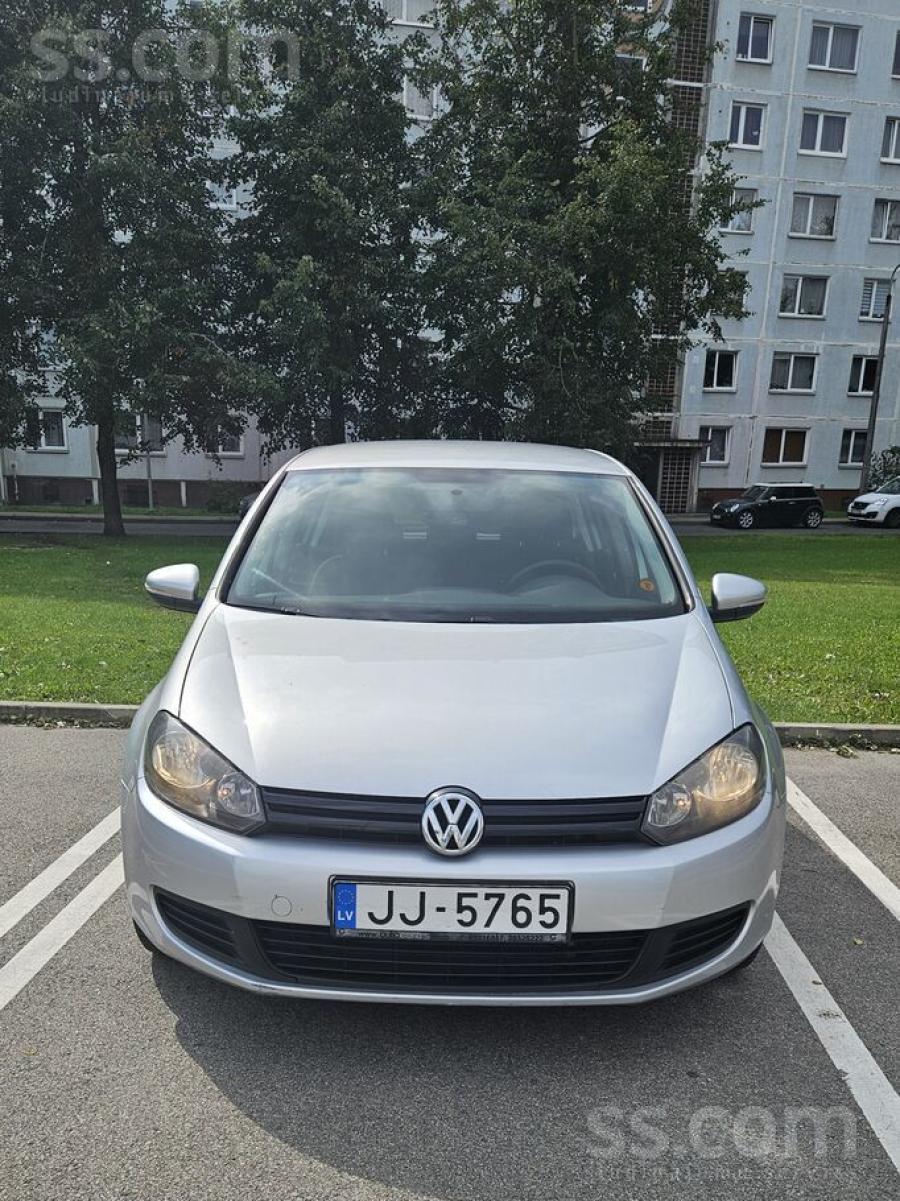 Pelēks Volkswagen Golf 2009 Rīga, ar dzinēja tilpumu 1.60 L un nobraukumu 226 tūkst. km par 2300 €, foto 6 vietnē AUTOMOTO.COM.LV