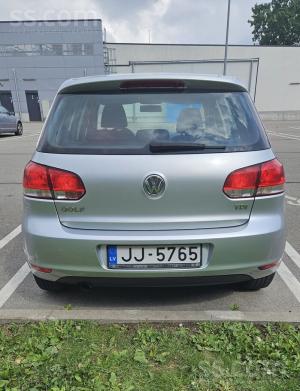 Pelēks Volkswagen Golf 2009 Rīga, ar dzinēja tilpumu 1.60 L un nobraukumu 226 tūkst. km par 2300 €, foto 7 vietnē AUTOMOTO.COM.LV