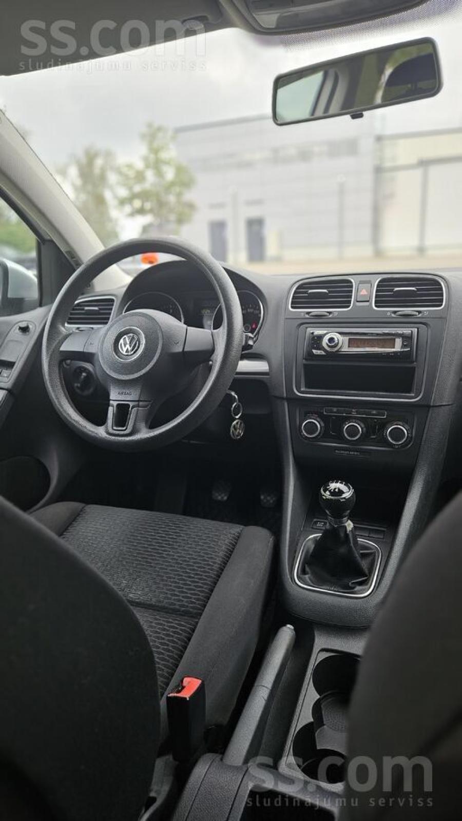 Pelēks Volkswagen Golf 2009 Rīga, ar dzinēja tilpumu 1.60 L un nobraukumu 226 tūkst. km par 2300 €, foto 9 vietnē AUTOMOTO.COM.LV