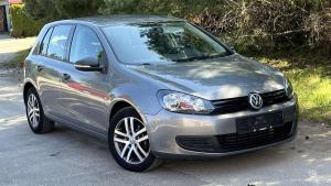 Pelēks Volkswagen Golf 2009 Ukmergė, ar dzinēja tilpumu 1.97 L un nobraukumu 265 tūkst. km par 3900 €, foto  vietnē AUTOMOTO.COM.LV
