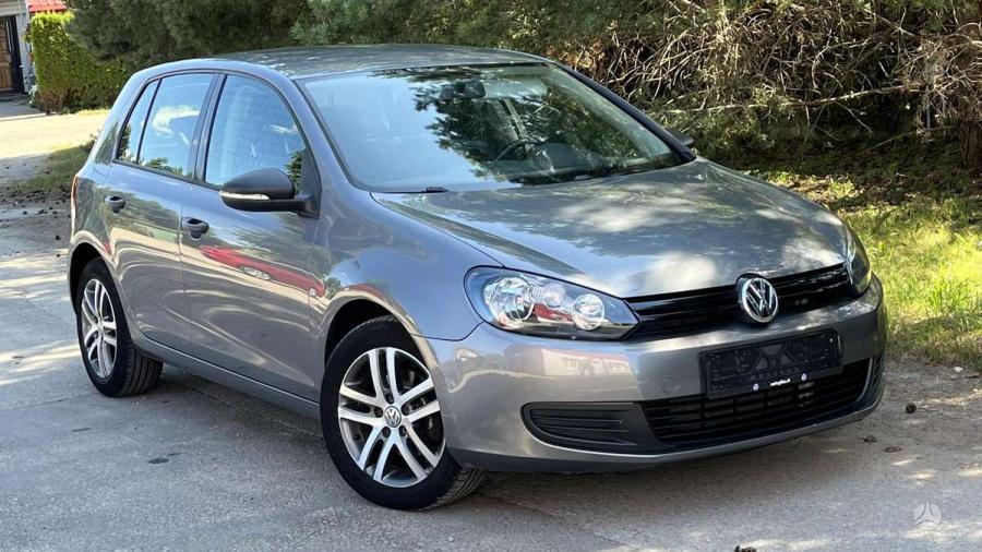 Pelēks Volkswagen Golf 2009 Ukmergė, ar dzinēja tilpumu 1.97 L un nobraukumu 265 tūkst. km par 3900 €, foto 1 vietnē AUTOMOTO.COM.LV