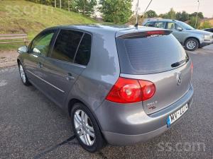 Pelēks Volkswagen Golf 2009 Tukums, ar dzinēja tilpumu 1.90 L un nobraukumu 288 tūkst. km par 2350 €, foto 6 vietnē AUTOMOTO.COM.LV