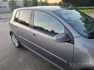 Pelēks Volkswagen Golf 2009 Tukums, ar dzinēja tilpumu 1.90 L un nobraukumu 288 tūkst. km par 2350 €, foto 8 vietnē AUTOMOTO.COM.LV