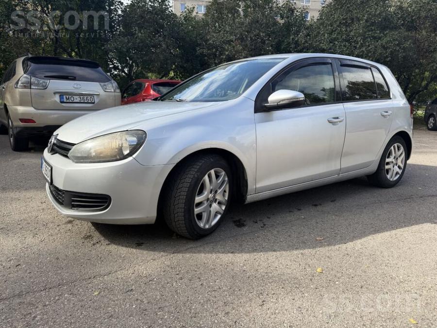 Pelēks Volkswagen Golf 2009 Rīga, ar dzinēja tilpumu 1.60 L un nobraukumu 372 tūkst. km par 2790 €, foto 3 vietnē AUTOMOTO.COM.LV