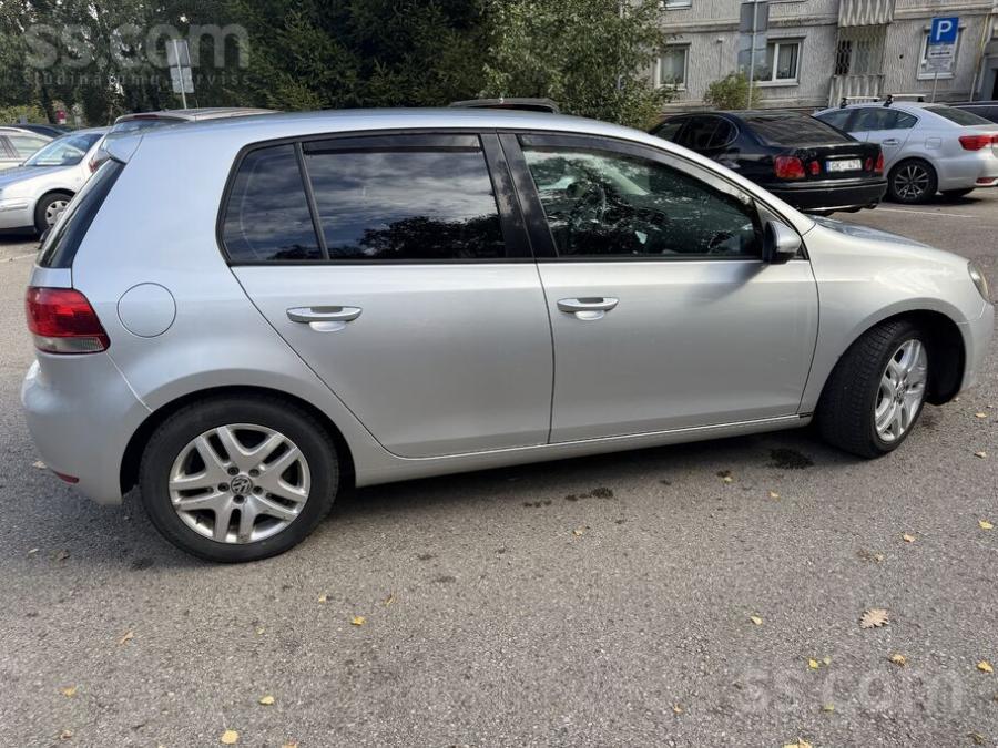 Pelēks Volkswagen Golf 2009 Rīga, ar dzinēja tilpumu 1.60 L un nobraukumu 372 tūkst. km par 2790 €, foto 6 vietnē AUTOMOTO.COM.LV