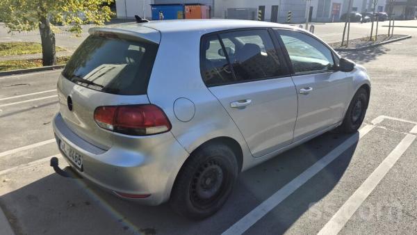 Pelēks Volkswagen Golf 2009 Rīga, ar dzinēja tilpumu 2.00 L un nobraukumu 207 tūkst. km par 700 €, foto 5 vietnē AUTOMOTO.COM.LV