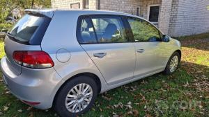 Pelēks Volkswagen Golf 2009 Gulbene, ar dzinēja tilpumu 2.00 L un nobraukumu 257 tūkst. km par 3300 €, foto  vietnē AUTOMOTO.COM.LV