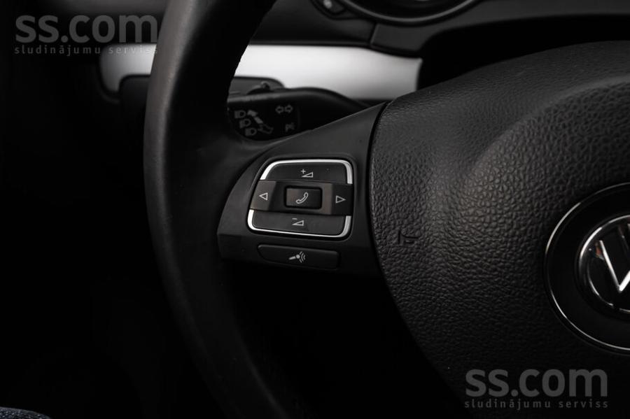 Pelēks Volkswagen Golf 2009 Rīga, ar dzinēja tilpumu 2.00 L un nobraukumu 0 tūkst. km par 4400 €, foto 26 vietnē AUTOMOTO.COM.LV